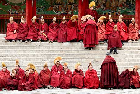 Buddhism in China: Origins, Growth and Temple Etiquette